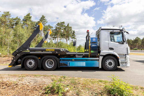 ZF apresenta soluções avançadas de mobilidade elétrica para comerciais ...